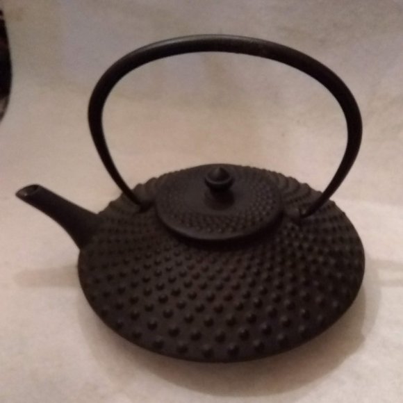 wazyqu | Kitchen | Wazuqu Japan Stamped Cast Iron Tea Pot Kettle Black ...